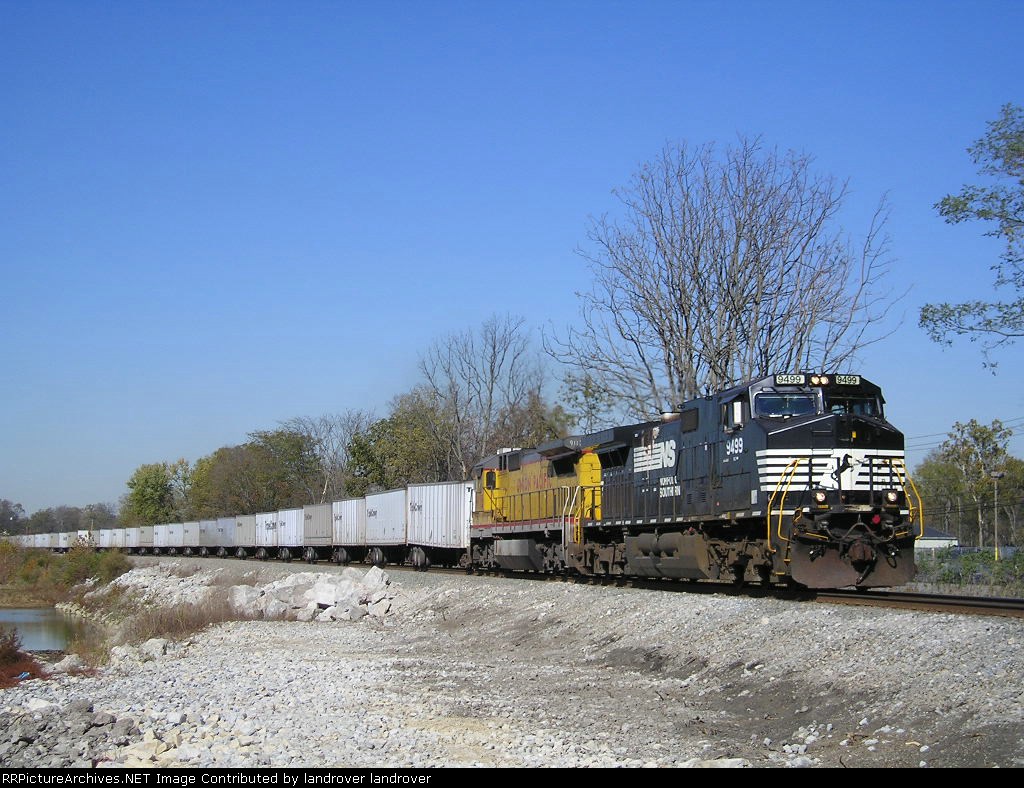 NS 9499 On NS 251 Eastbound